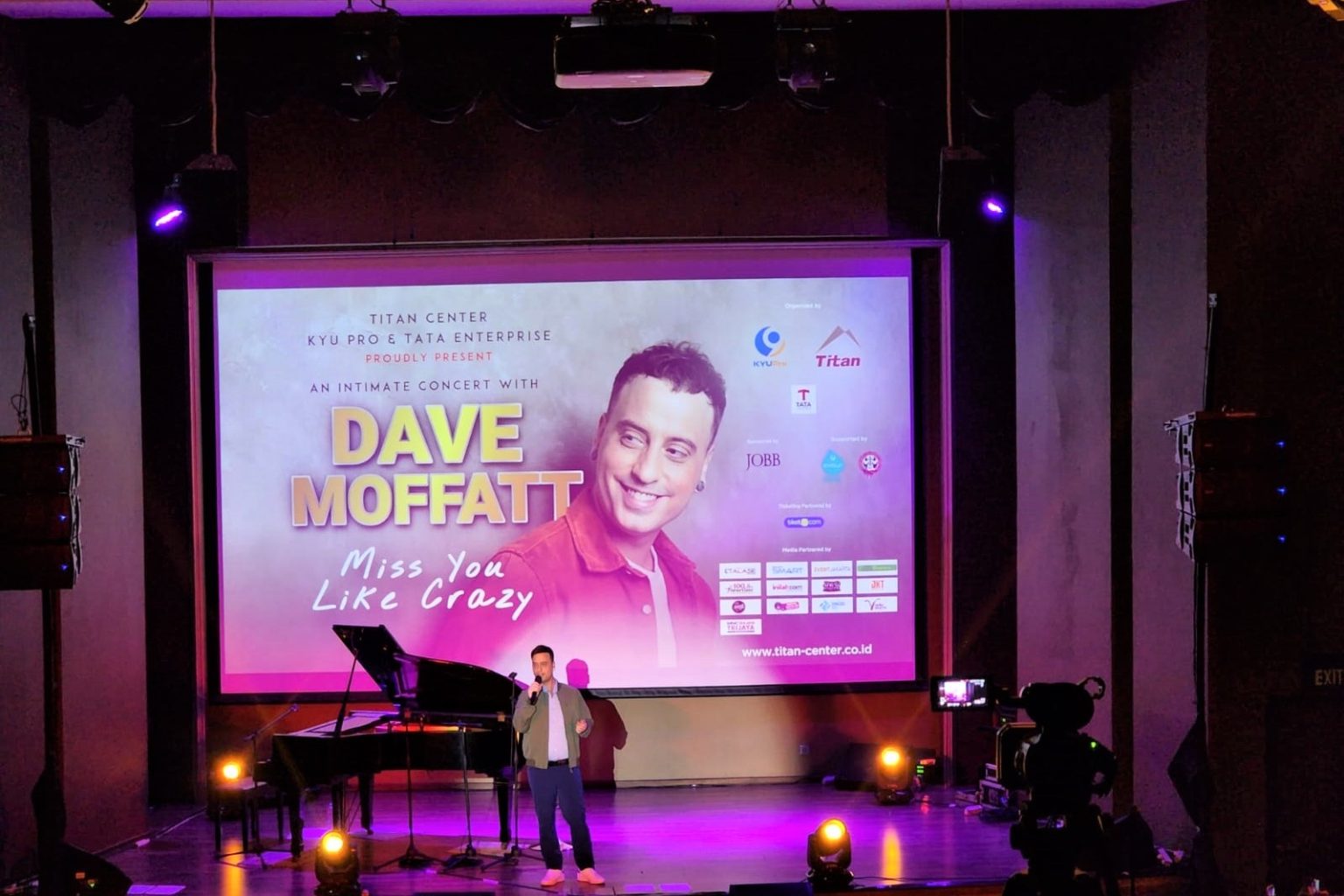 Konser Solo Dave Moffatt di Titan Center - Smart Bintaro